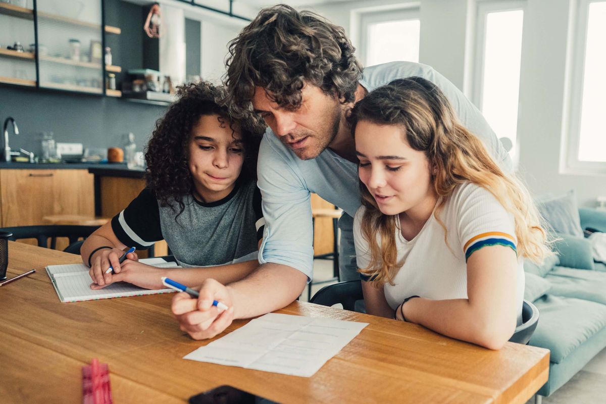 How to help your child learn from their mistakes at school | Alloprof