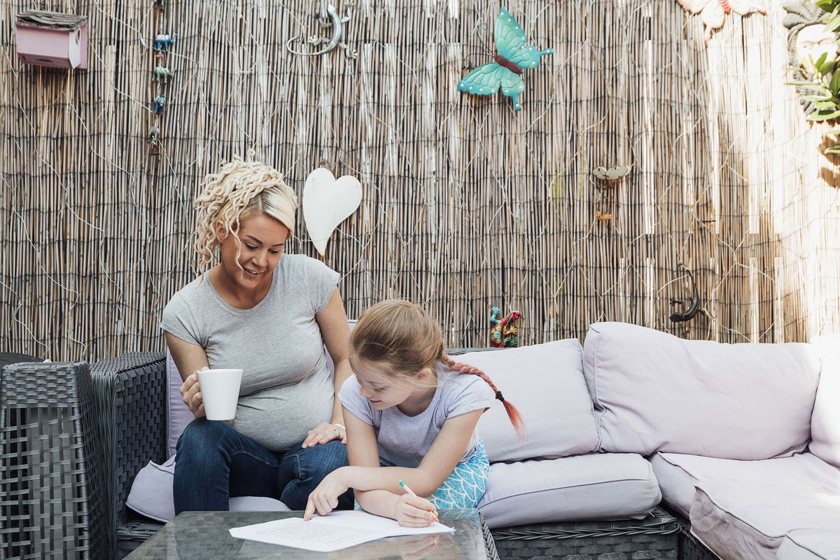 5 tips for doing homework outdoors | Alloprof