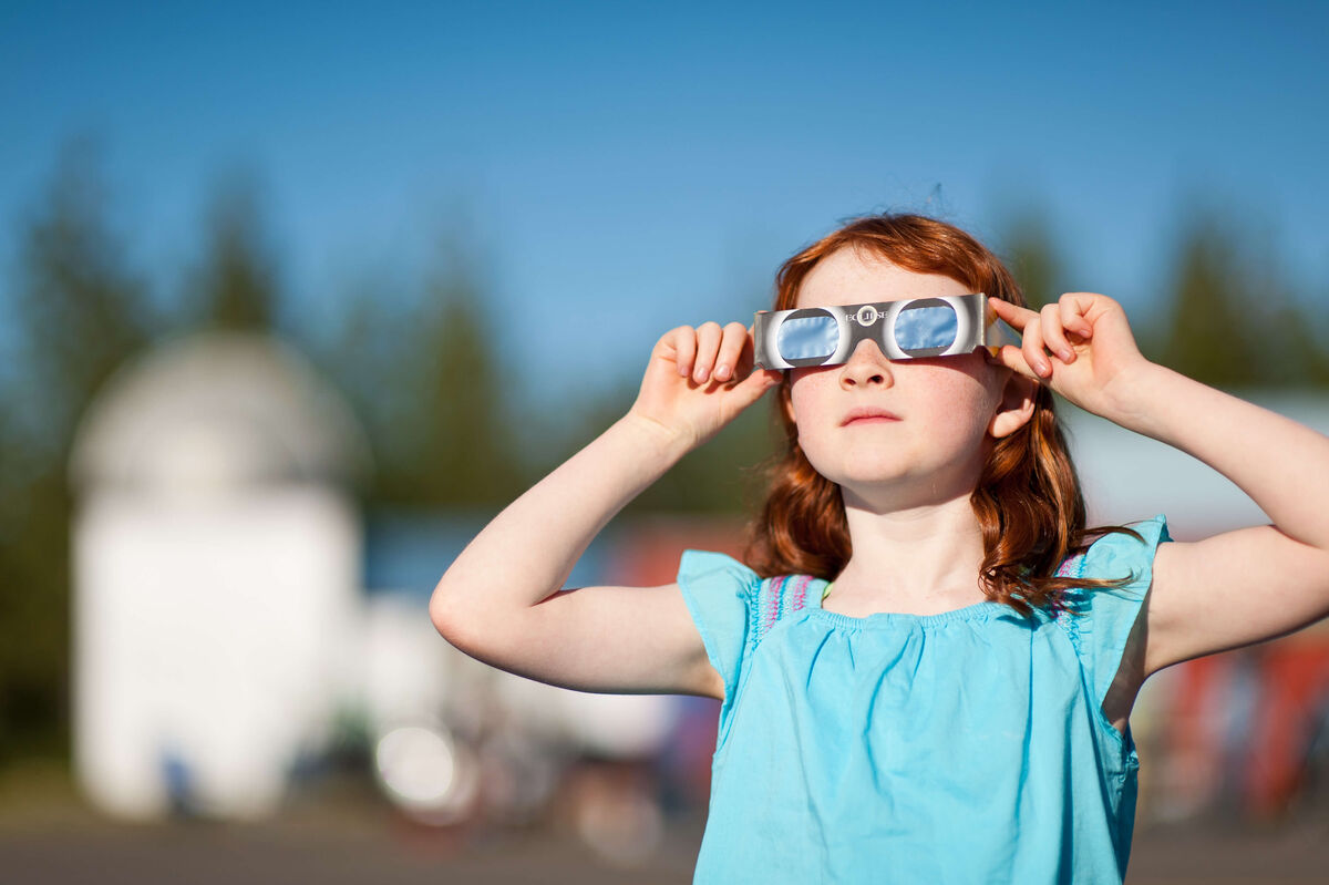 How to Safely Prepare for the Solar Eclipse with Your Students | Alloprof