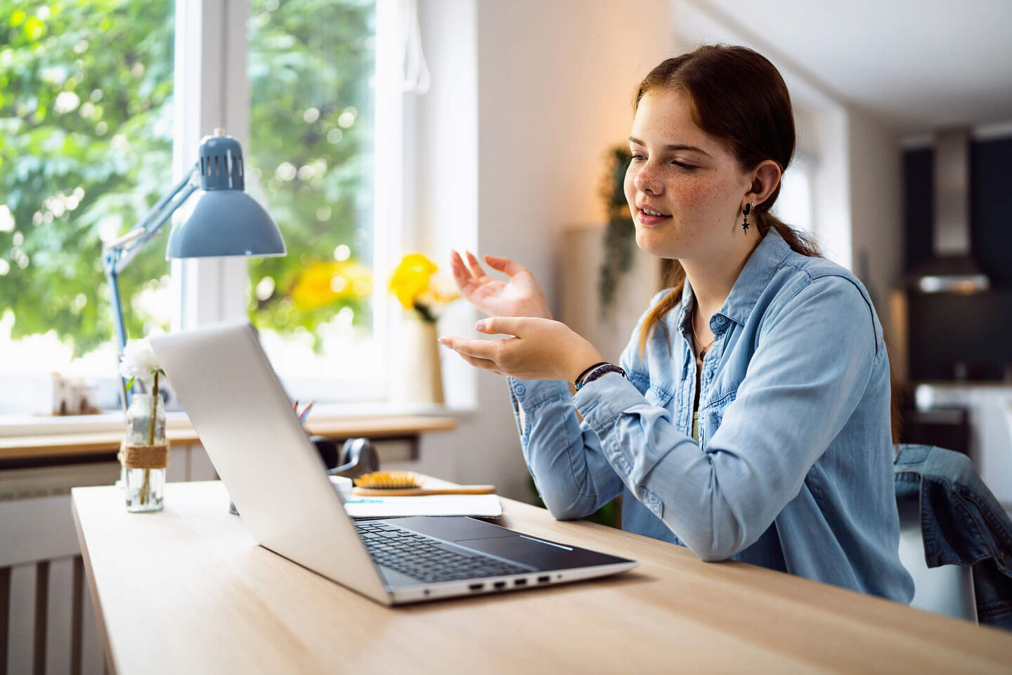 Digital Competency: Communicating via Digital Technology | Alloprof