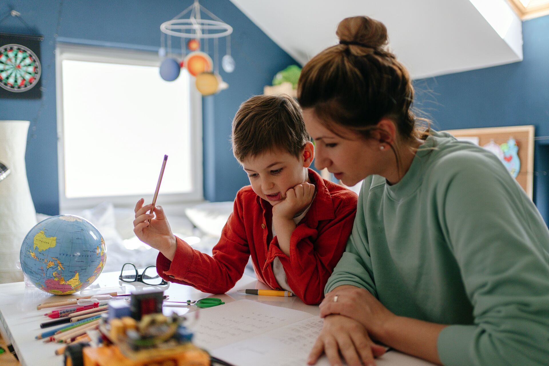 Comment aider son enfant à développer des stratégies d’apprentissage? | Alloprof